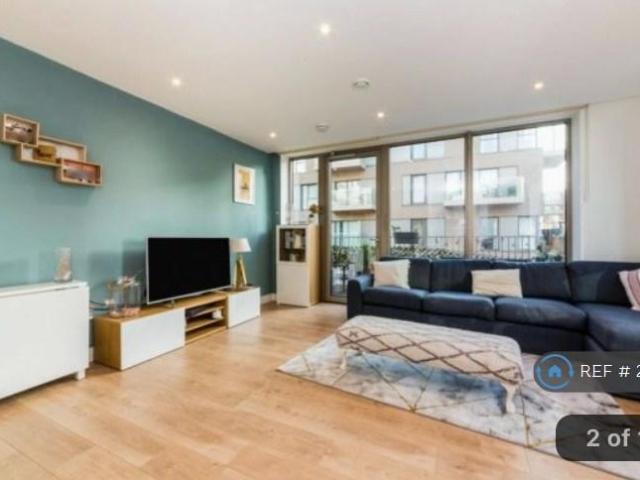 Bessemer Place, London, SE10 2 bed flat to rent £2,300 pcm £531 pw