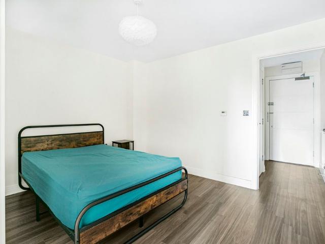 Bessemer Road, Welwyn Garden City, AL7 1FY