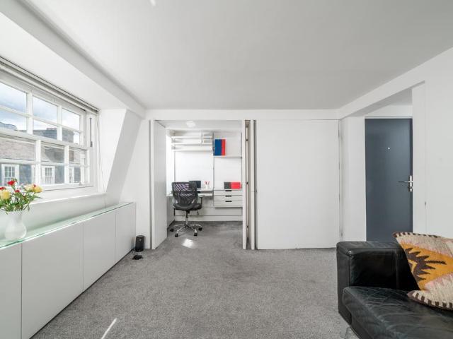 Betterton Street, LONDON 1 bed apartment to rent £2,500 pcm £577 pw