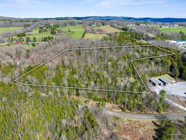 Bettis Rd, Randolph, VT 05061