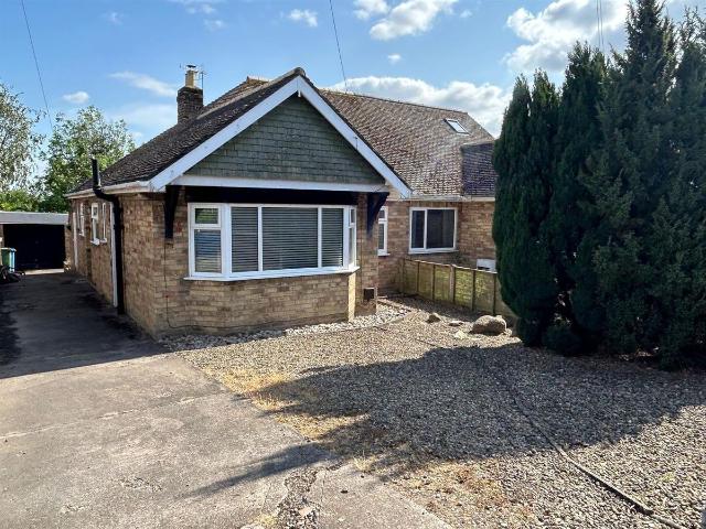 Betton Rise, East Ayton, Scarborough YO13, 2 bed semi detached bungalow to rent, £895 pcm | PrimeLocation