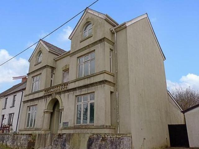 Between Hermon Llanfyrnach, Glogue, 6 Bedroom Detached