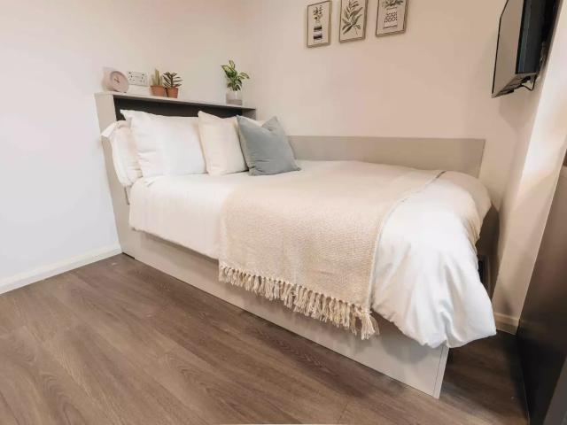 Between Towns Court, Oxford Student Accommodation | Amber