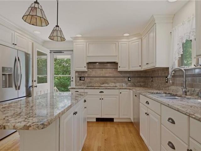 Beth Rd, Tiverton, Home For Sale