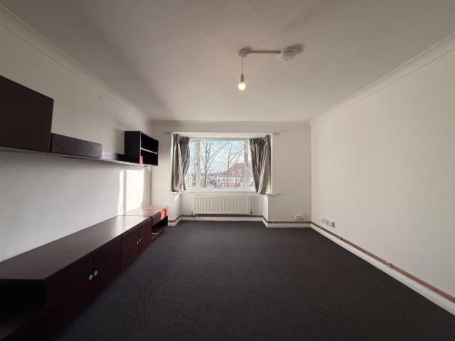 Bethany Waye, Feltham TW14, 2 bed flat to rent, £1,600 pcm | PrimeLocation