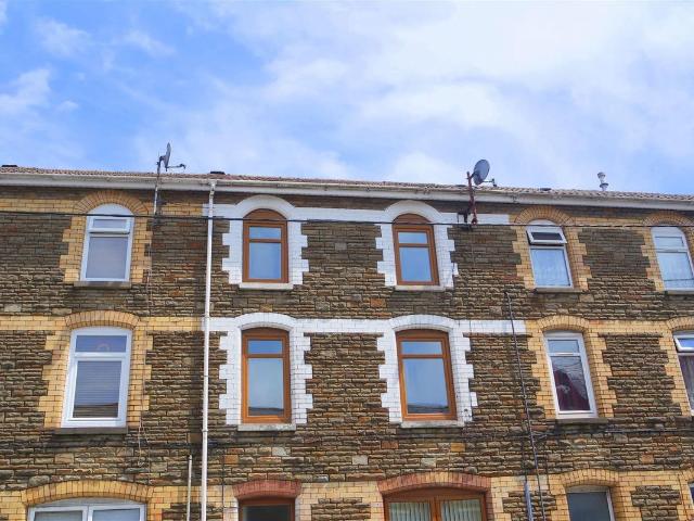 Bethania Street, Maesteg CF34, 2 bed flat to rent, £650 pcm | PrimeLocation