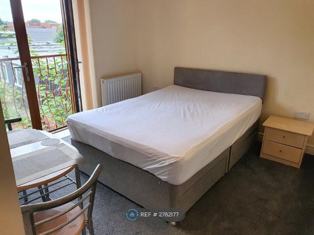 Bethel Court, Salford M7, Studio to rent, £950 pcm | PrimeLocation