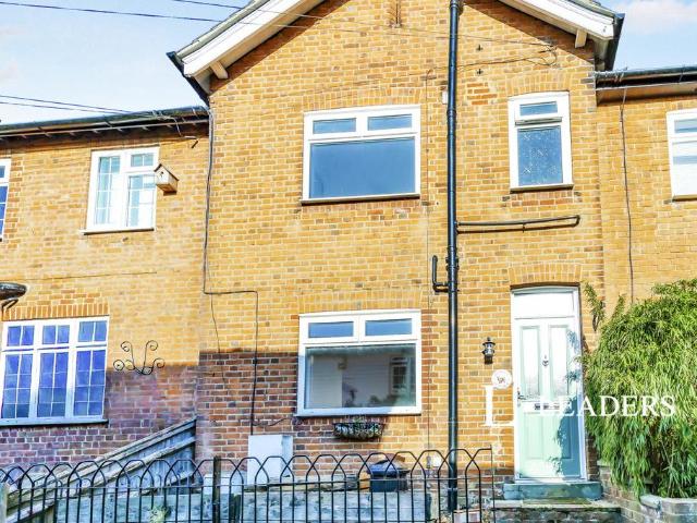 Bethel Road, Sevenoaks, Kent, TN13 2 bed house to rent £1,795 pcm £414 pw