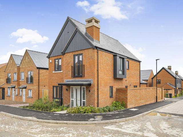 Bethell Road, Winchester, Hampshire SO22, 4 bed detached house to rent, £2,900 pcm | PrimeLocation