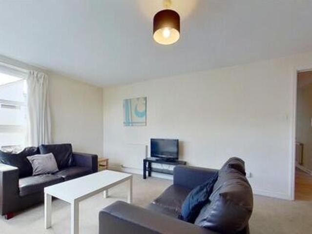 Bethlehem Way, Edinburgh, 2 Bedroom Flat