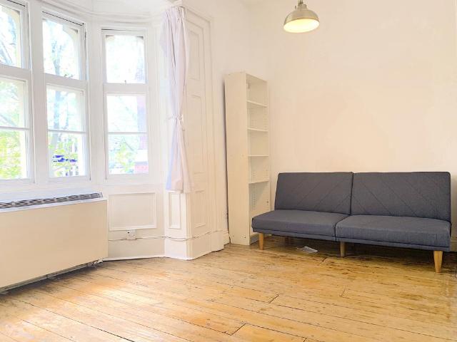 Bethnal Green Road, Bethnal green /. 1 bed flat to rent £1,850 pcm £427 pw