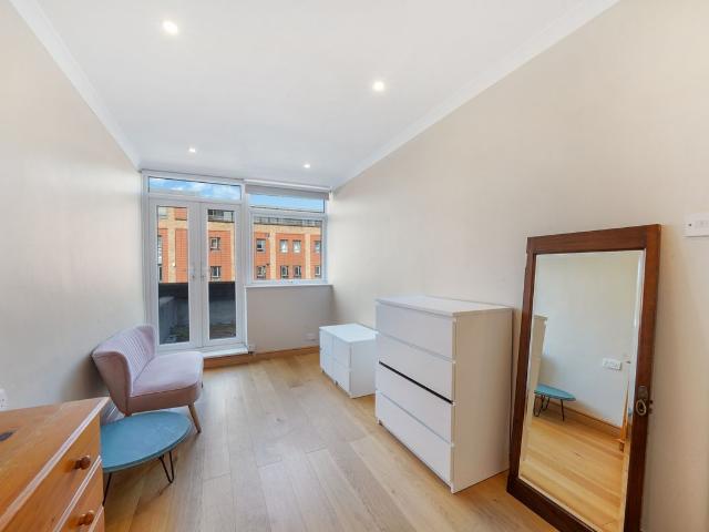 Bethnal Green Road, London E2, 4 bed shared accommodation to rent, £4,400 pcm | PrimeLocation