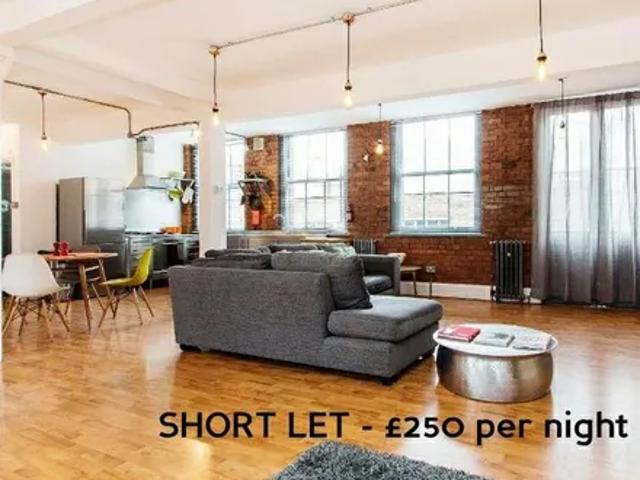 Bethnal Green Road, Spitalfields, London, E1 6AW, United Kingdom | 2 bed townhouse for rent #126196029 | Rentberry