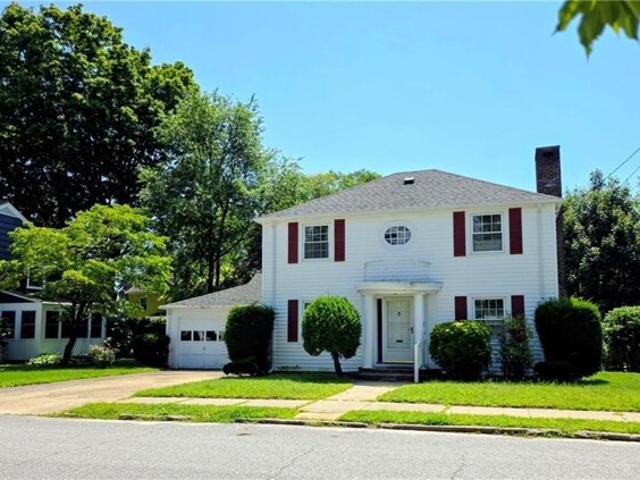 Betsey Williams Dr, Cranston, Home For Sale