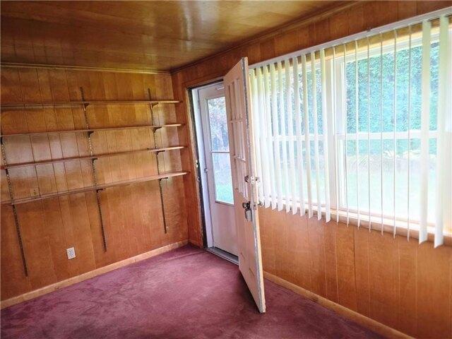 Betsey Williams Dr, Cranston, Home For Sale