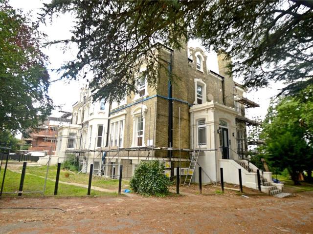 Beulah Hill, London SE19, 2 bed flat to rent, £1,650 pcm | PrimeLocation