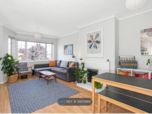 Beulah Hill, London SE19, 2 bed flat to rent, £1,700 pcm | PrimeLocation