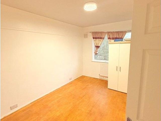 Beulah Hill, London SE19, 2 bed maisonette to rent, £1,650 pcm | PrimeLocation