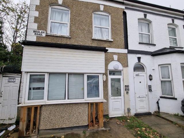 Beulah Road, Thornton Heath CR7, Studio to rent, £800 pcm | PrimeLocation
