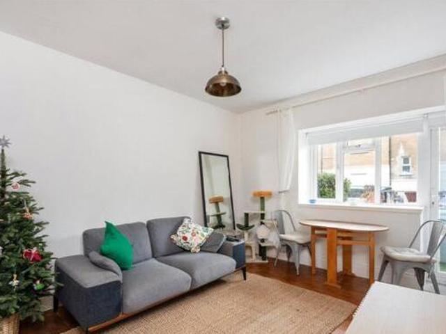 Bevenden Street, London, 2 Bedroom Apartment