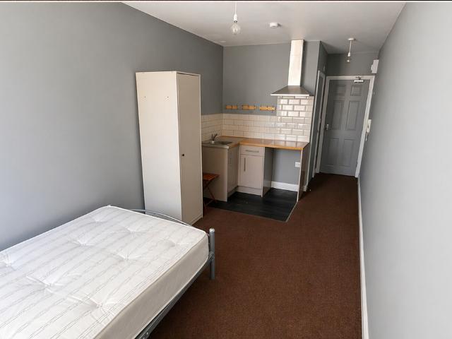 Bevercotes Road, Sheffield S5, Room to rent, £565 pcm | PrimeLocation