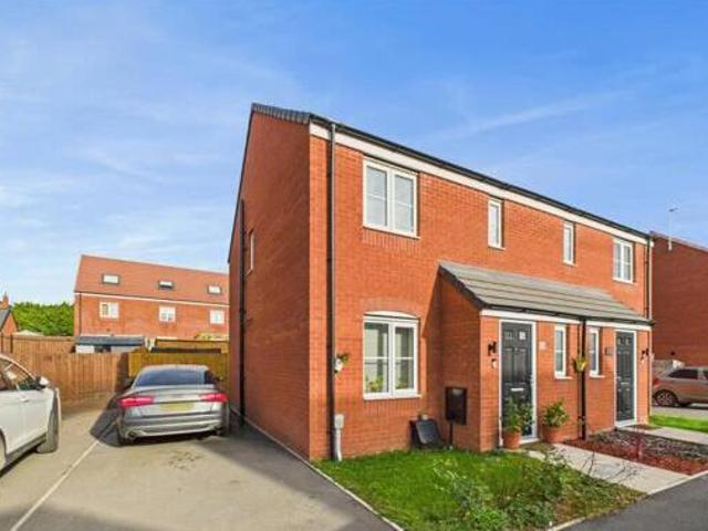 Beveridge Road, Anslow, 3 Bedroom Semi detached