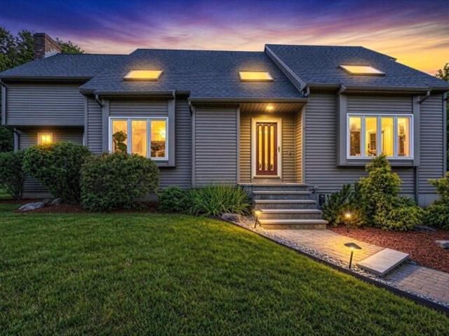 Beverly Hill Dr, Shrewsbury, Home For Sale