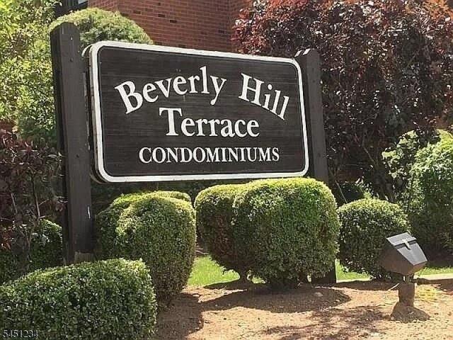 Beverly Hill Ter Unit E, Woodbridge, Condo For Sale
