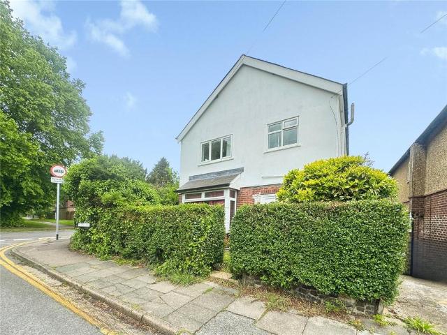 Beverley Road, Kent CT2 4 bed detached house to rent £1,850 pcm £427 pw