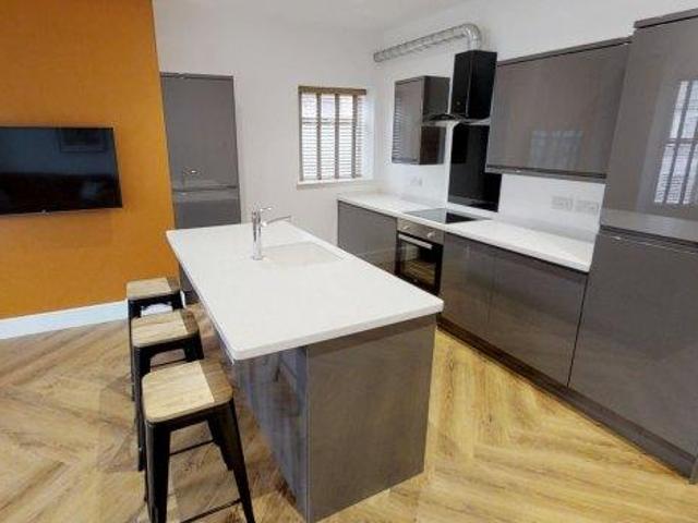 Beverley Road 2 bed house share to rent £1,186 pcm £274 pw