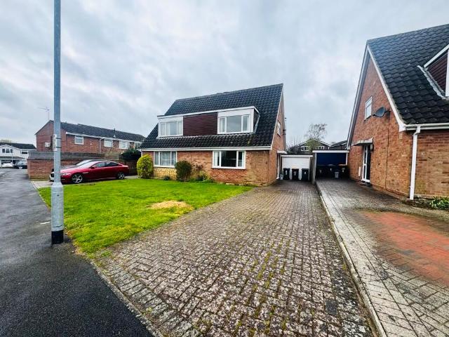 Bevery Close, Bedford MK43, 3 bed semi detached house to rent, £1,500 pcm | PrimeLocation