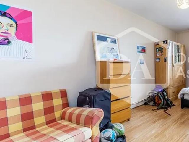 Bevin Court, Holford Street, Angel, London, WC1X 9RA, United Kingdom | 4 bed house for rent #167884894 | Rentberry