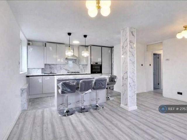 Bewly Court, Southened On Sea, SS2 2 bed flat to rent £1,700 pcm £392 pw