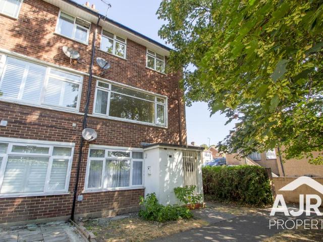 Bexley Lane, Dartford DA1 2 bed maisonette to rent £1,600 pcm £369 pw