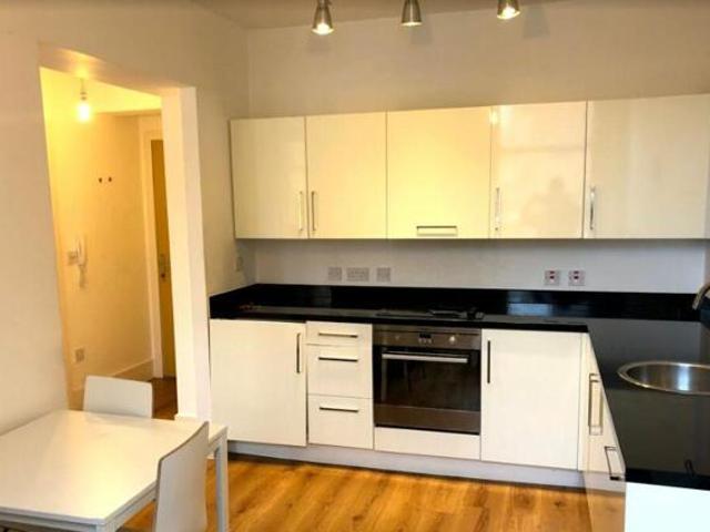 Bexley Square, Town Hall, Salford, Studio Flat For