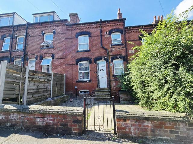 Bexley Terrace, Harehills, Leeds LS8, 2 bed terraced house to rent, £950 pcm | PrimeLocation
