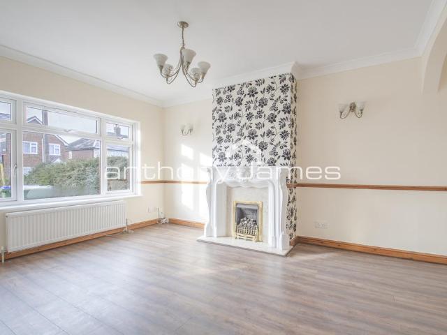 Bexleyheath DA7 6 bed semi detached house to rent £2,600 pcm £600 pw