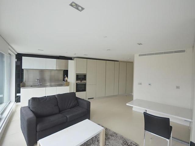 Bezier Apartments, City Road, Old. Studio to rent £2,250 pcm £519 pw