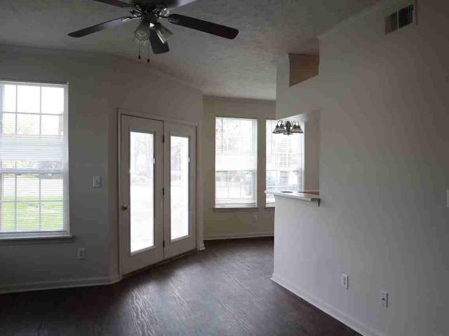 BFA 2 Bedroom Apartment for Rent at 1101 Beaumont Centre Ln, Lexington, KY 40513 Beaumont Residential