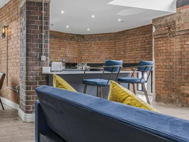 Bharat Alarms, Constitution Hill, Birmingham, B19 3JT, United Kingdom | 2 bed apartment for rent #167931634 | Rentberry