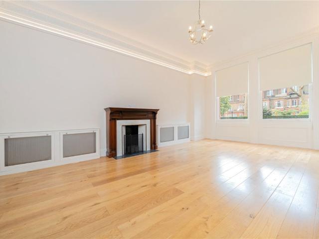 Bina Gardens, London SW5, 3 bed flat to rent, £8,400 pcm | PrimeLocation
