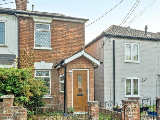 Binfield Road, Berkshire RG42 2 bed end of terrace house to rent £1,695 pcm £391 pw