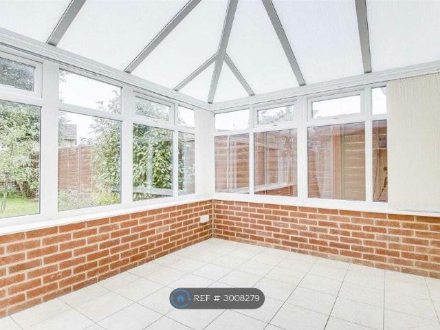 Bingham Close, Emerson Valley, Milton Keynes MK4, 2 bed semi detached house to rent, £1,400 pcm | PrimeLocation