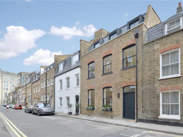 Bingham Place, Marylebone, London, W1U 4 bed mews to rent £25,783 pcm £5,950 pw