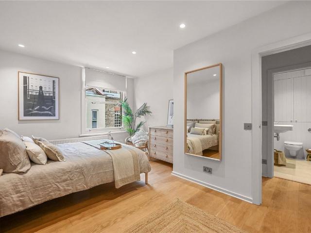Bingham Place, Marylebone, London W1U, 2 bed flat to rent, £8,644 pcm | PrimeLocation