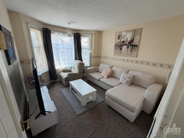 Bingham Road, Winton BH9, 2 bed flat to rent, £1,100 pcm | PrimeLocation