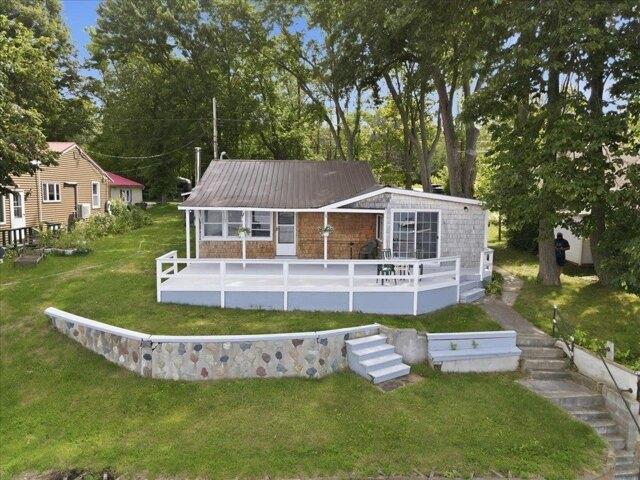 Bingham Shore Rd, Saint Albans Town, Home For Sale