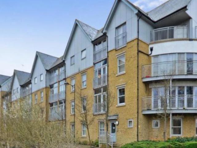 Bingley Court, Canterbury CT1, 2 bed flat to rent, £1,400 pcm | PrimeLocation