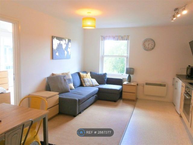 Bingley Court, Canterbury CT1, 3 bed flat to rent, £1,750 pcm | PrimeLocation