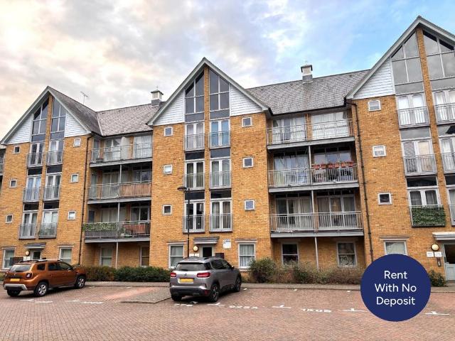 Bingley Court, Canterbury, Kent, CT1 2 bed flat to rent £1,450 pcm £335 pw